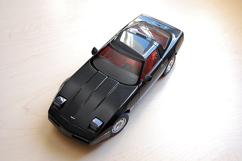 AUTOart Chevrolet Corvette C4 - DiecastSociety.com