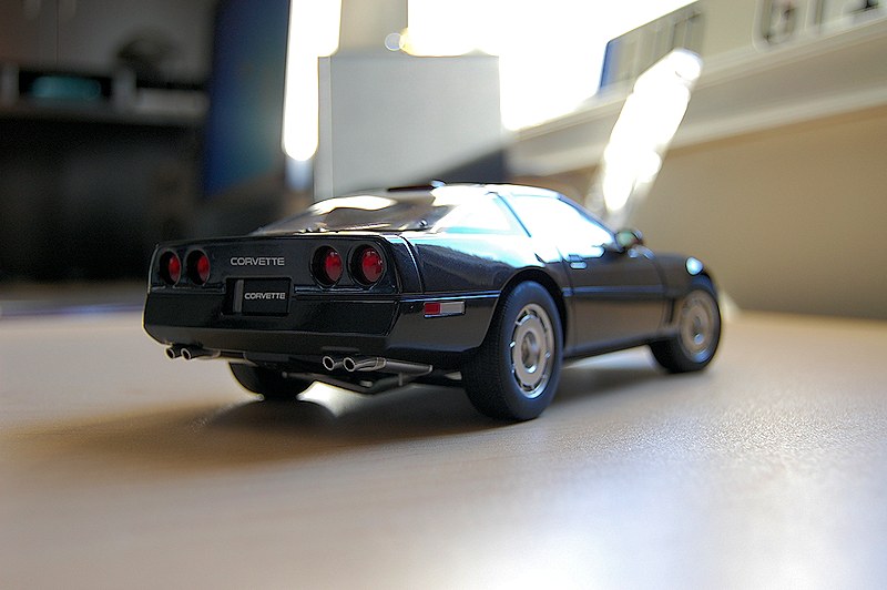 AUTOart Chevrolet Corvette C4 - DiecastSociety.com