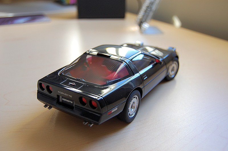 AUTOart Chevrolet Corvette C4 - DiecastSociety.com